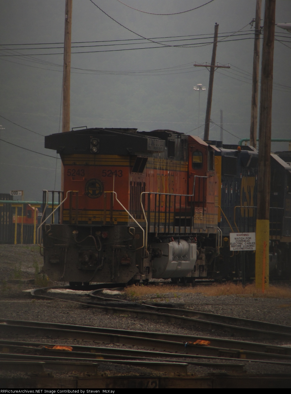 BNSF 5243